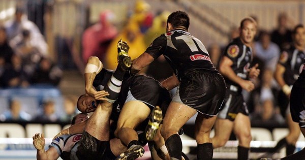 FLASHBACK FRIDAY | Wins at Shark Park | Warriors