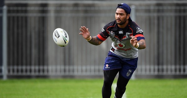 Mannering, Luke and Sao into line-up for trial | Warriors