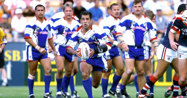 Vintage Stacey Jones show in comeback against Roosters | Warriors