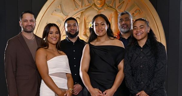 In Pictures: Big night out at the Dally M Awards in Sydney | Warriors